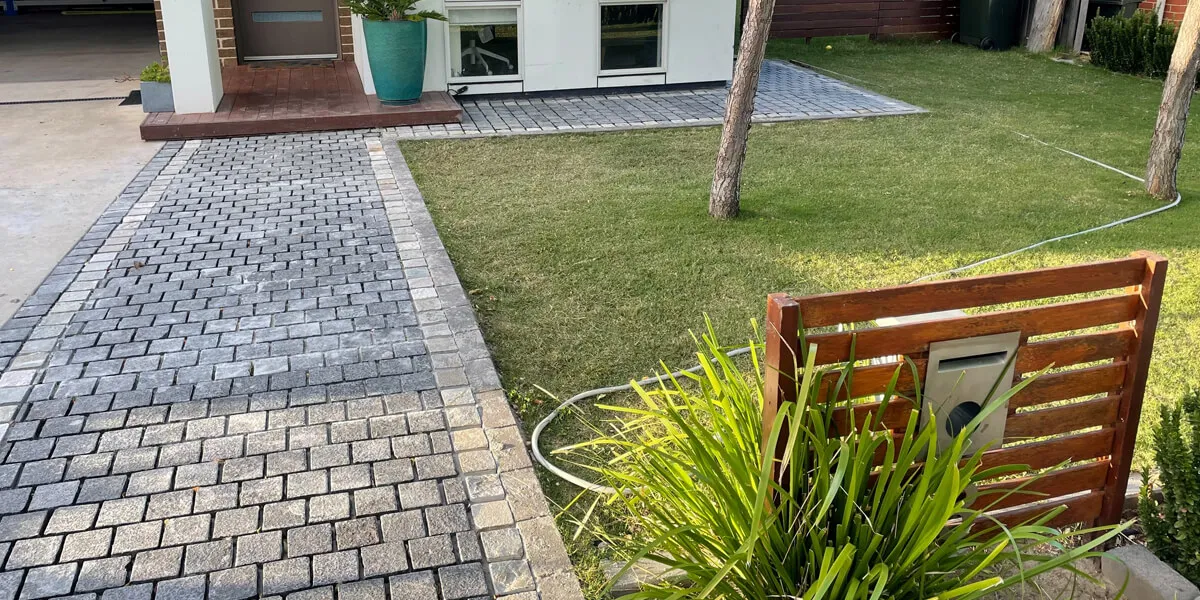 Cobblestone Pavers: Types, Colours & Best Choices